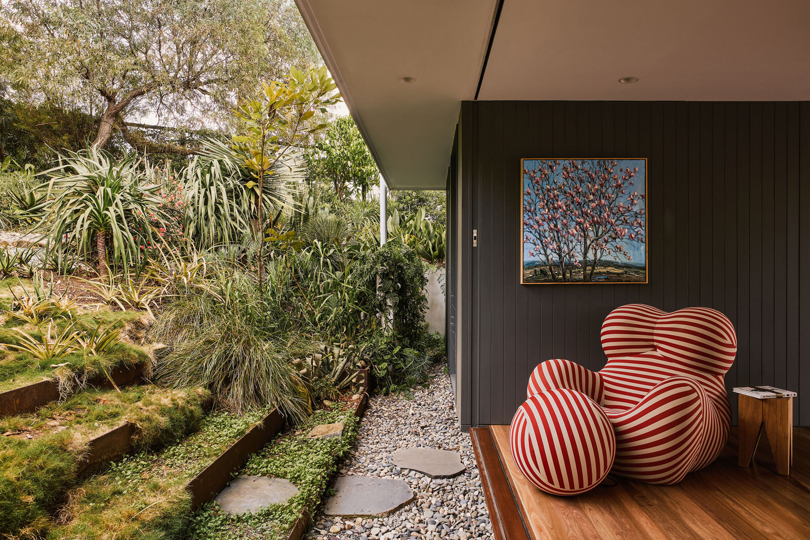 V Notch House - Marc & Co